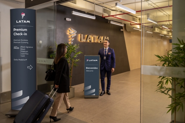 Premium Economy Cabin | LATAM Airlines