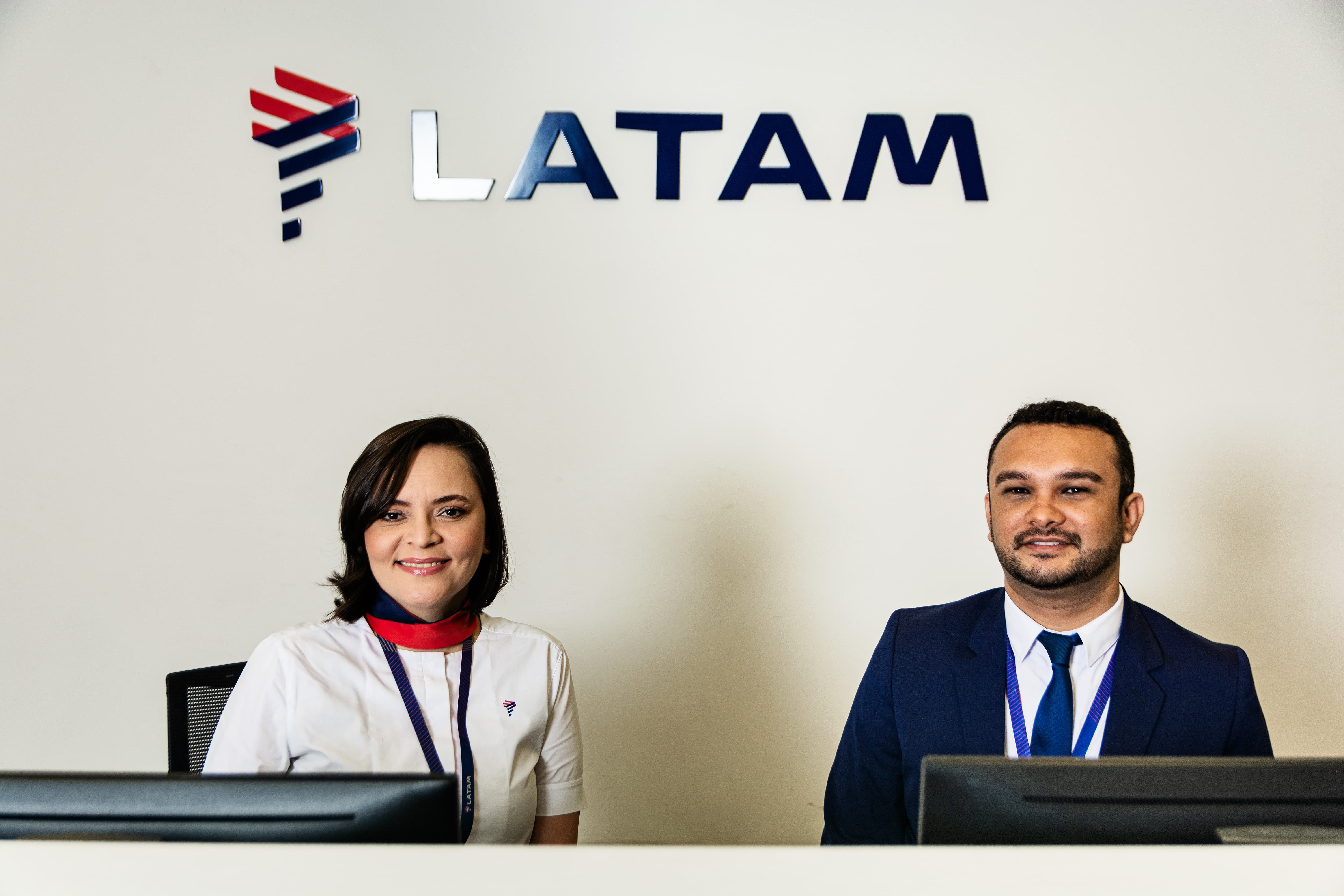 Logotipo De Latam