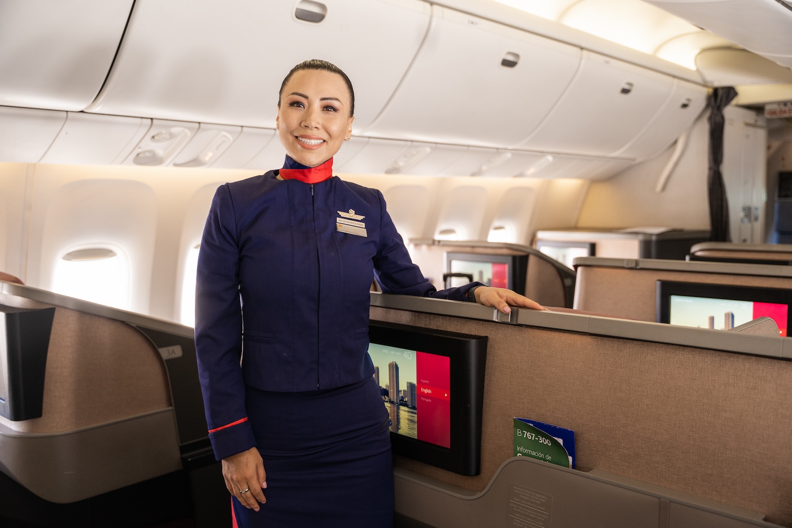 Cabin Crew Member | LATAM Airlines