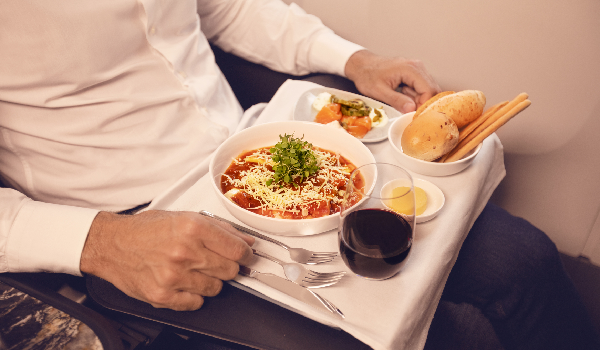 Menú a bordo del avión: ¡qué rico! | LATAM Airlines